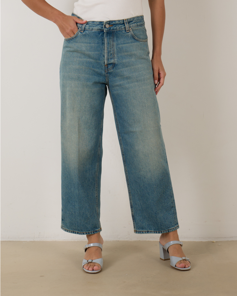 Betty Jeans Lagoon Wash