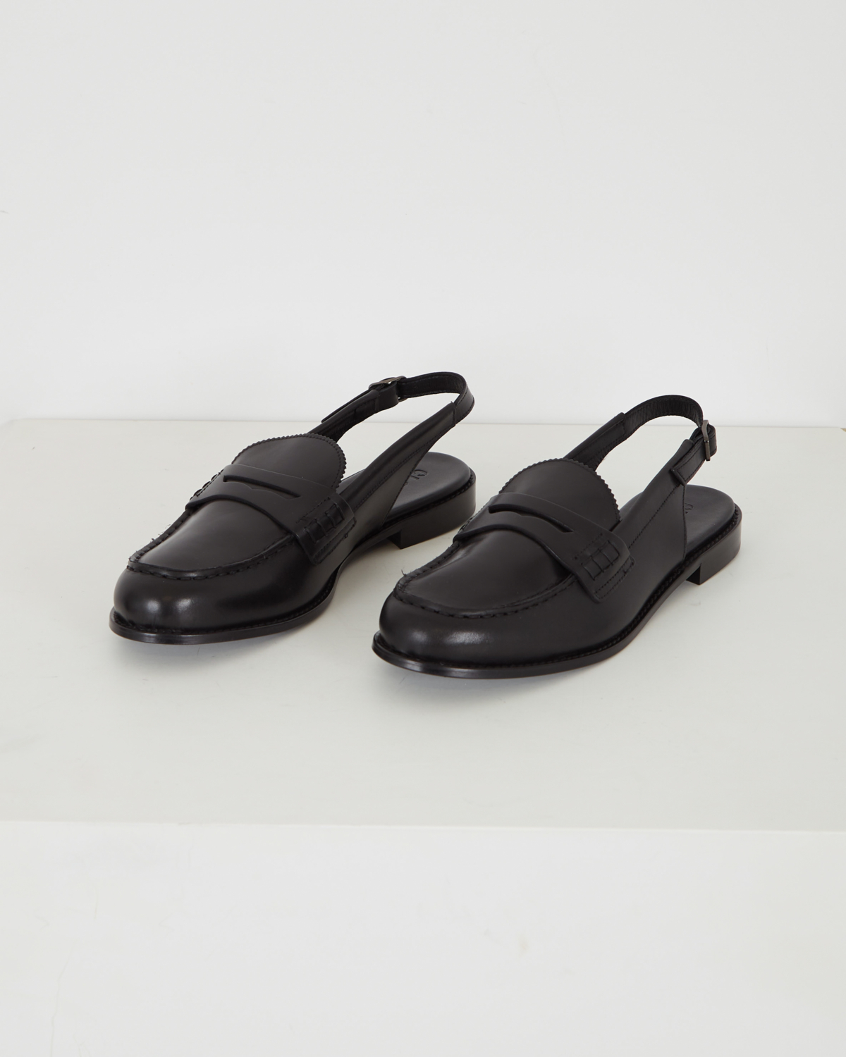sling-back Loafer Black